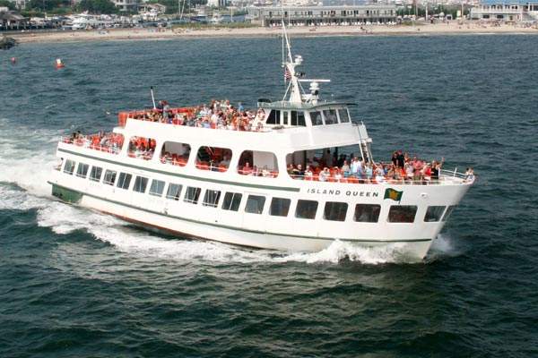 Martha's Vineyard Ferries & Boats Directory